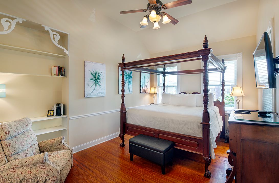 Key West Accommodations | Coco Plum Inn